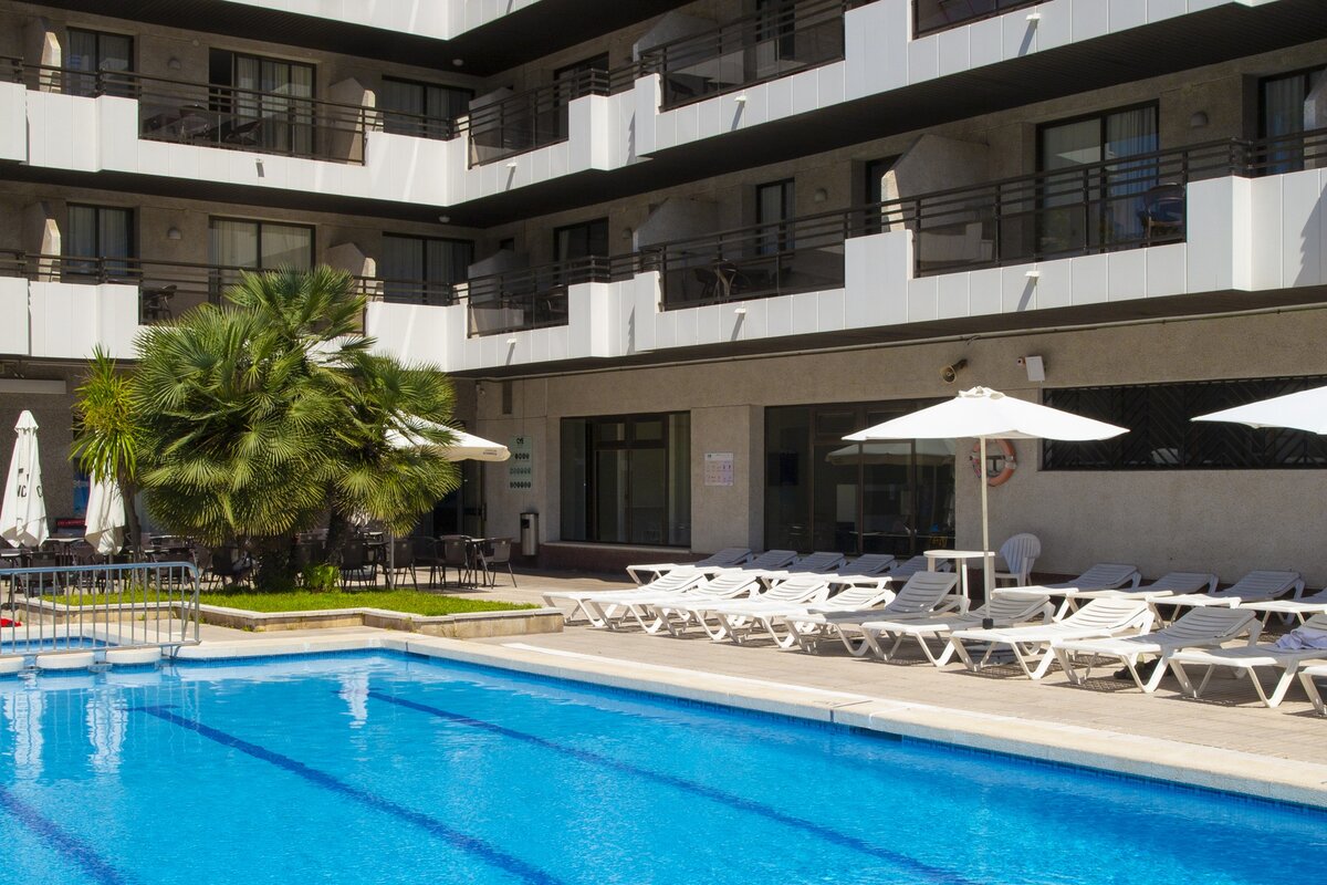 Aparthotel Cye Holiday Center *** | Official Site Best Price